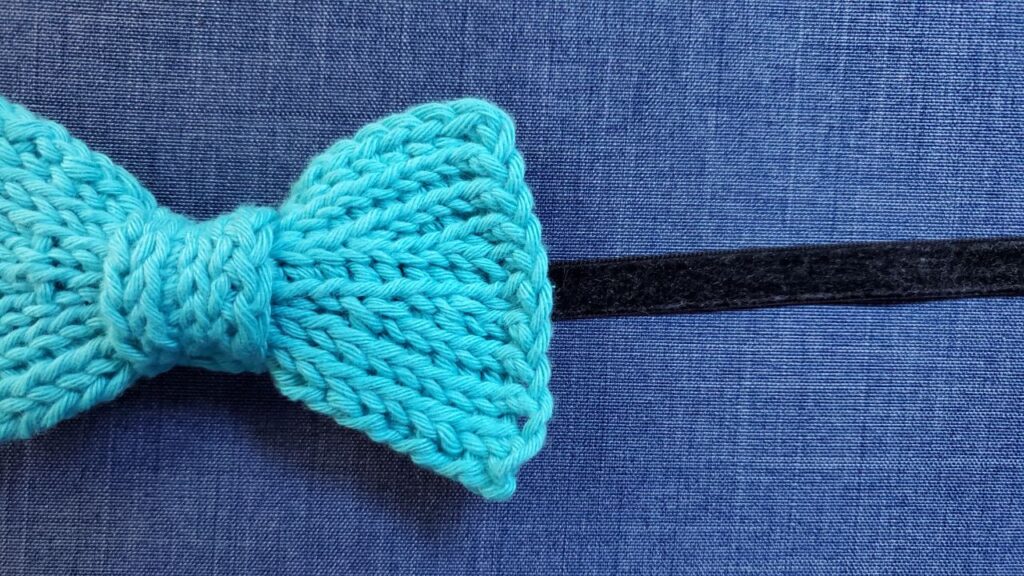 Free Crochet Bow Pattern (that looks knit!) - Littlejohn's Yarn